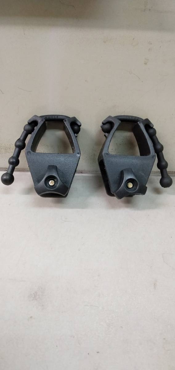 THULE スーリー スキー ウィンドサーフ用ポール 万能キャリア 品番th562 絶版品 ルーフBOX横にもOK(スキーキャリア、スノーボードキャリア)｜売買されたオークション情報 ...