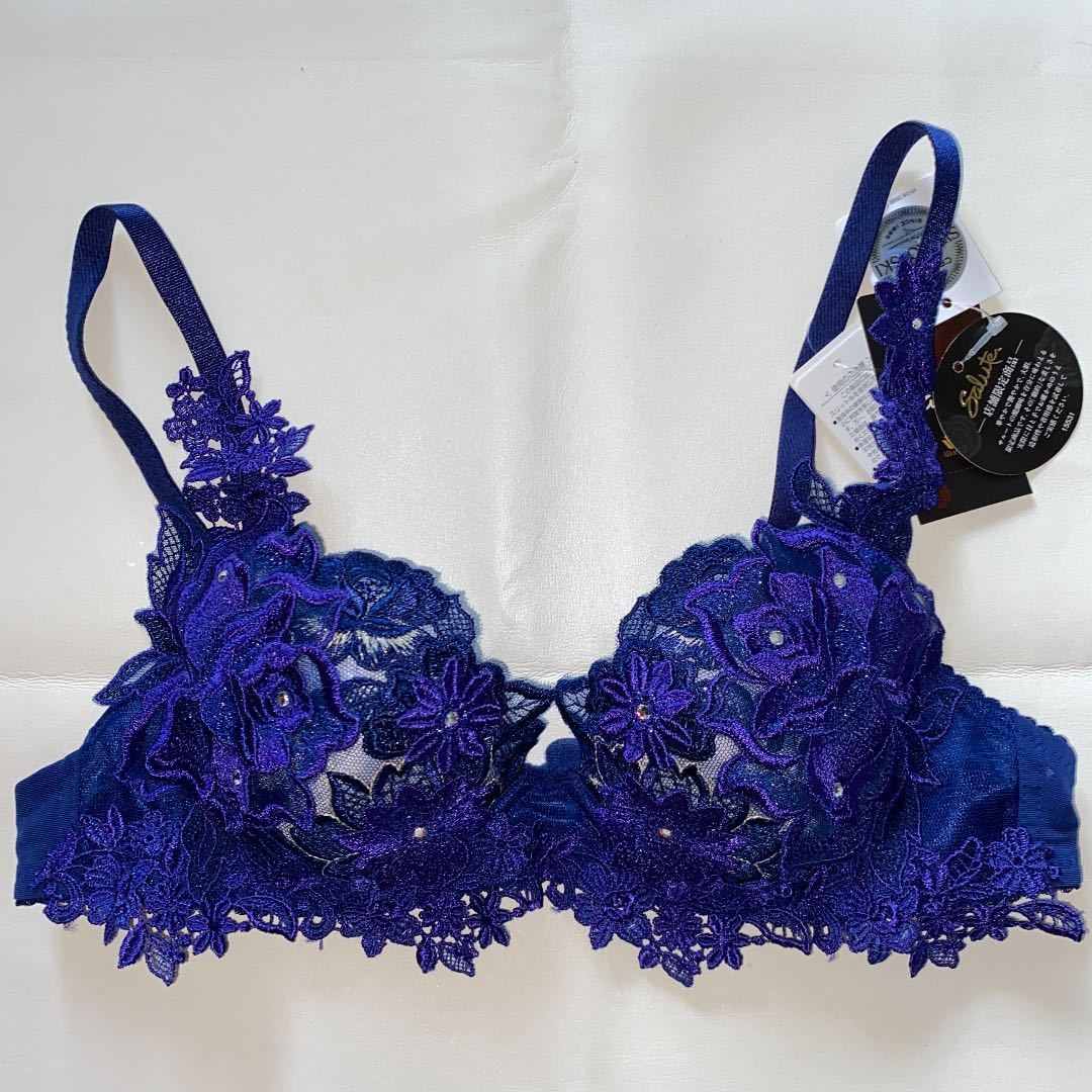 ワコール サルート 店舗限定 88G ブリジット KO ブラ B70(70)｜売買されたオークション情報、yahooの商品情報をアーカイブ公開 - オークファン（aucfan.com）