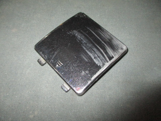 ベンツ W219 フロント バンパー 牽引 フック カバー 2198850026 トーイング トゥ プラグ アイ 蓋 CLS AMG 定形外 ...