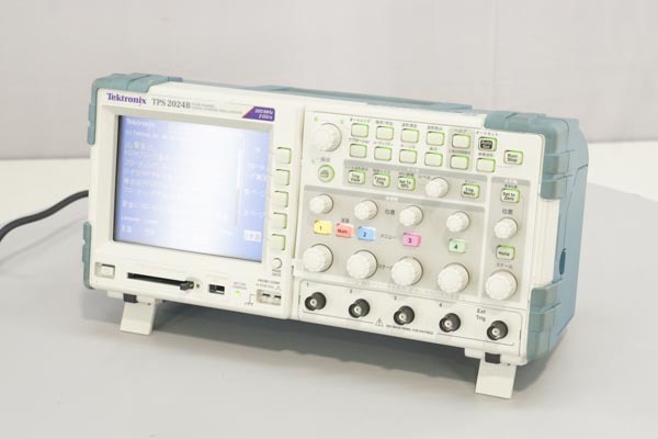 JB Tektronix TPS2024B FOUR CHANNEL DIGITAL STORAGE OSCILLOSCOPE オシロスコープ ...