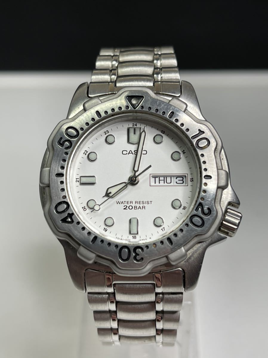 美品腕時計 CASIO カシオ MD-747 / ビンテージ/メンズ/クォーツ/デイデイト/日本製/稼働品｜か行