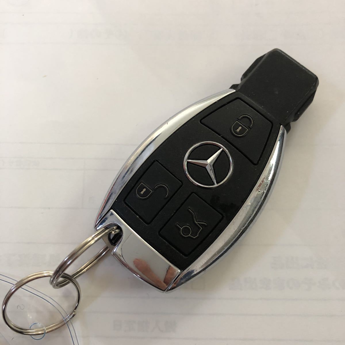 メルセデスベンツ スマートキー Mercedes Benz キーレス K692 0415 メルセデス ベンツ キーレス 3つボタン 通電OK Eクラスより取り外し(メルセデス・ベンツ用)｜売買 ...