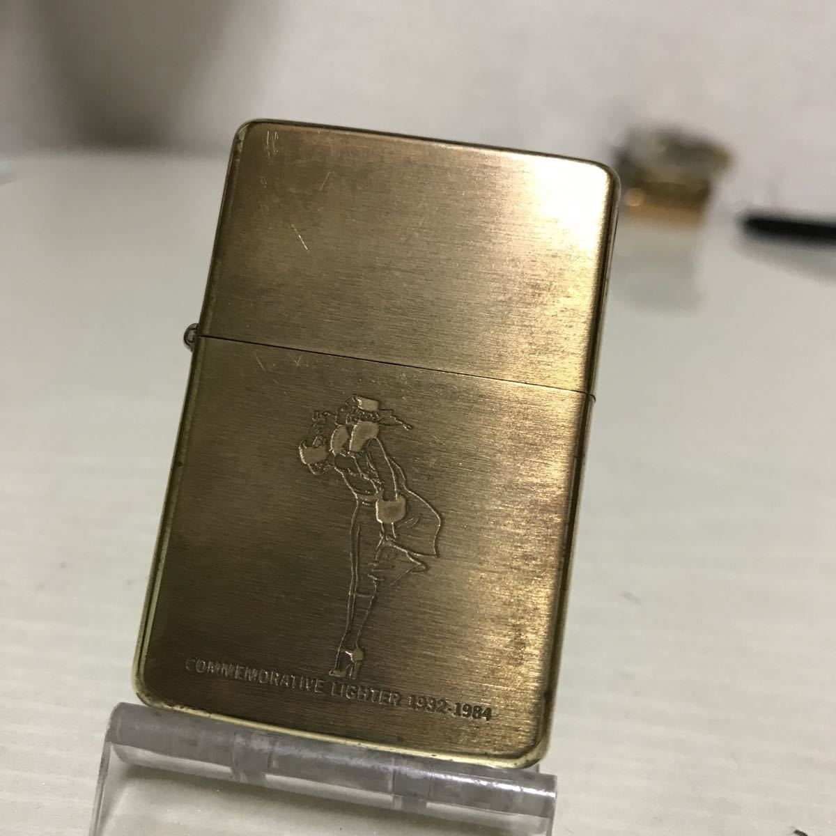 ZIPPO ウィンディ 1988年製 ビンテージ 1937レプリカ windy ソリッドブラス solid brass(その他)｜売買されたオークション情報、yahooの商品情報をアーカイブ ...