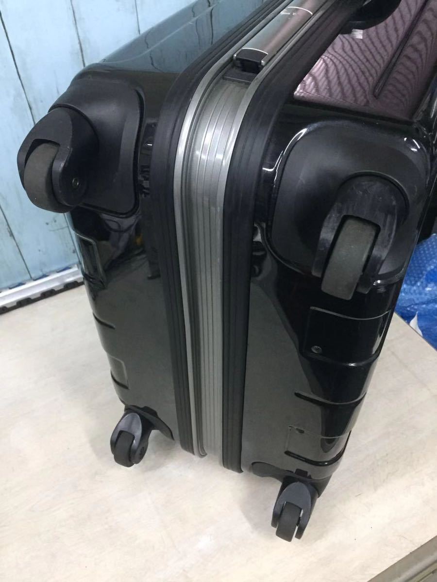 プロテカ ProtecA TSA006 スーツケース 鍵付 サイズ約66x48x28cm 170s(スーツケース、トランク一般)｜売買されたオークション情報、yahooの商品情報をアーカイブ ...