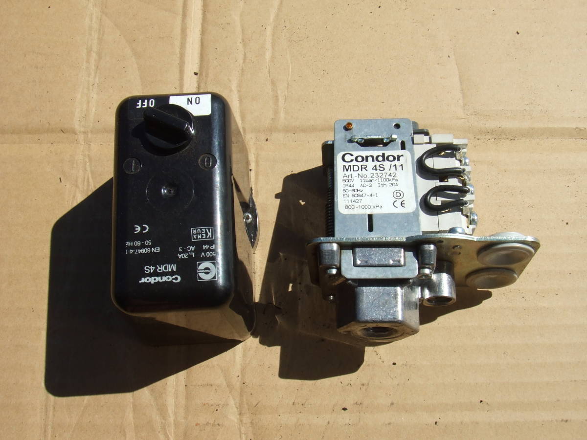 YUU389 部品売 トスコン200Vコンプレッサー外し 圧力スイッチ スイッチ Condor MDR 4S/11 三相200V用 ...