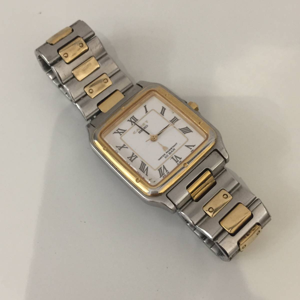 h 13064 SEIKO CADET クオーツ 7N01‐5010 動作未確認 10BAR 腕時計 文字盤ホワイト セイコー シルバー ...