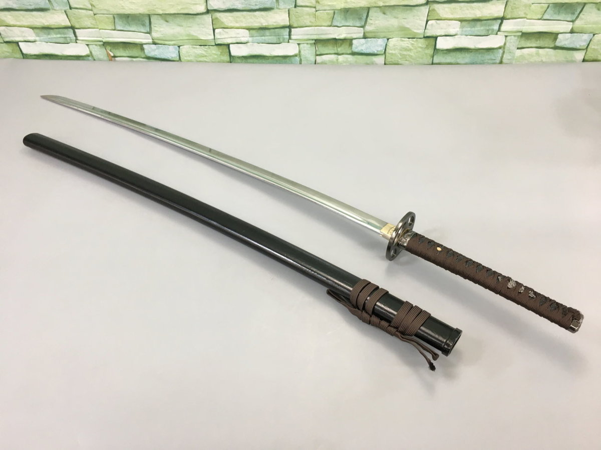 模造刀 新選組 斎藤一 丸十鍔 鬼神丸国重 全長101cm 刃73cm 2111LS297(模造刀)｜売買されたオークション情報、yahooの商品情報をアーカイブ公開 - オークファン ...