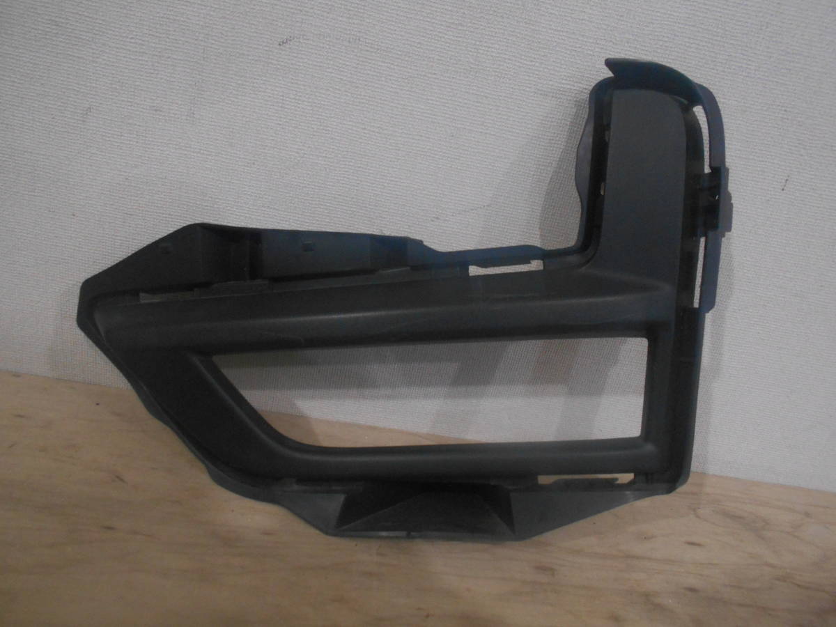 PP-99 Nissan X-TRAIL エクストレイル T32/HNT32 後期 フロントバンパーフォグカバー フロントバンパーフィニッシャ ...