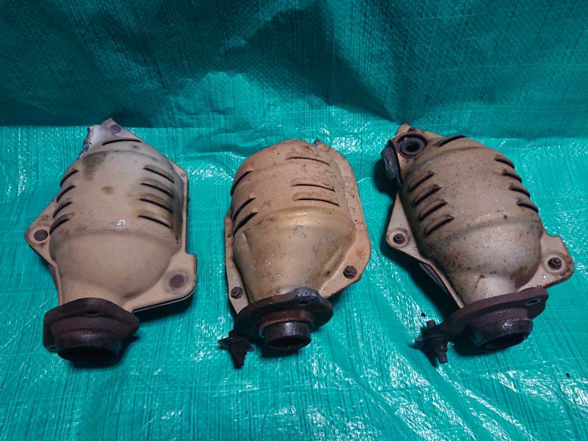 ホンダ E07 E07Z ライフ JB1 JB2 ザッツ JD1 JD2 バモス HM1 アクティー HA6 HA7 HH5 HH6 エキマニ 触媒 3個 セット(触媒、エキマニ、フロント ...