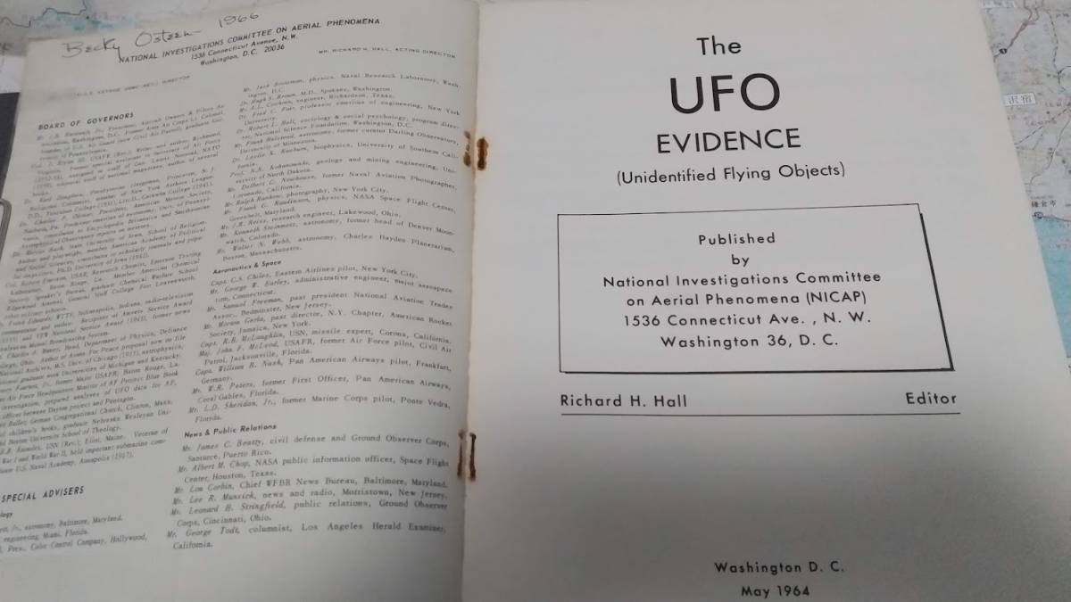 NICAP 全米空中現象調査委員会 編集発行”UFO Evidence”伝説の名著1964年発行(一般)｜売買されたオークション情報 ...