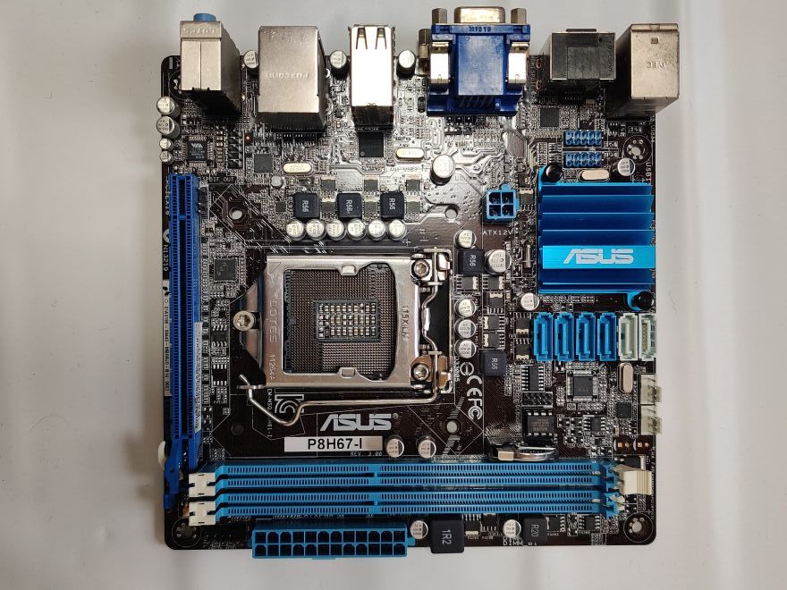 ASUS P8H67-I Mini-ITX LGA1155 動作確認 ジャンク扱い 理由あり(ASUSTeK)｜売買されたオークション情報 ...