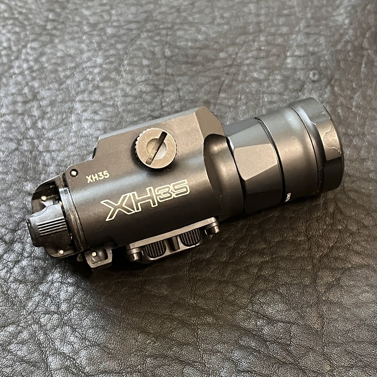 実物 セット販売 SUREFIRE シュアファイア XH35 ウェポンライト ＆ ホルスター MASTERFIRE Holster マスター ...