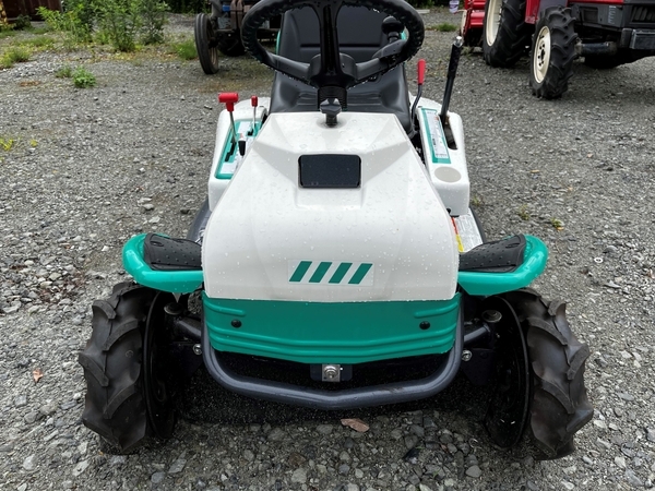 青森県 八戸市 オーレック 乗用 草刈機 ラビットモアー RM831G 820mm 草刈り機 程度良好 芝刈り 開墾 農業機械 農業 直P6511305(本体)｜売買されたオークション情報 ...