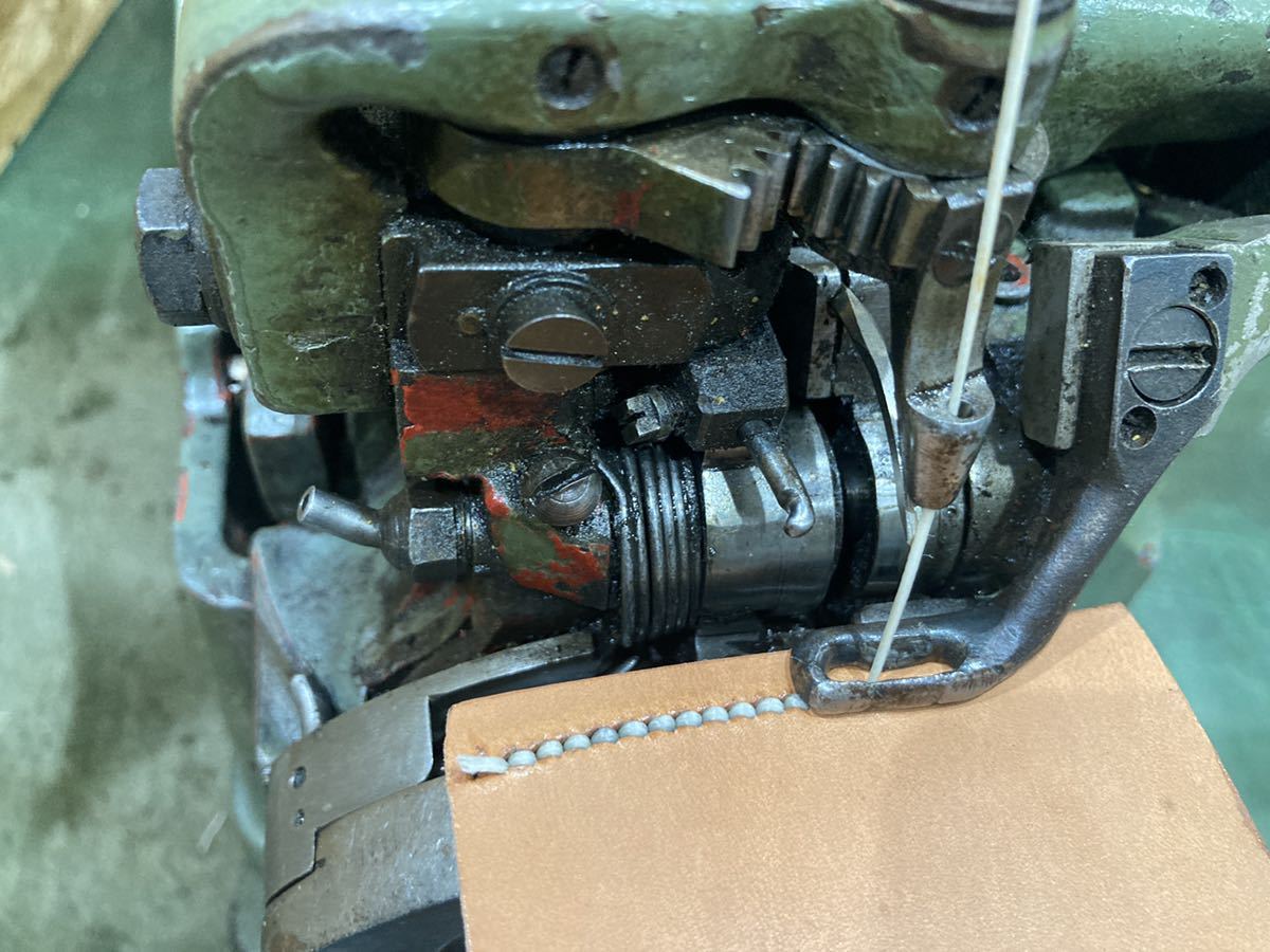 動作良好品 rafflenbeul ラフレンボール靴職人 靴ミシン 靴道具 靴機械 鞄職人レザークラフト 手動出し縫い機 下刃付き(道具)｜売買されたオークション情報、yahooの商品情報を ...