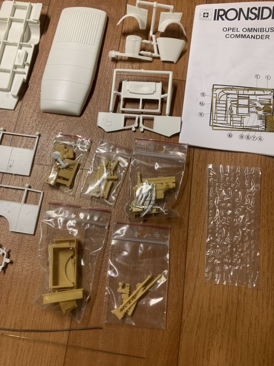 08247 1/35 Azimut Ironside IR020 Opel Blitz Omnibus Kommandowagen アズムット ...