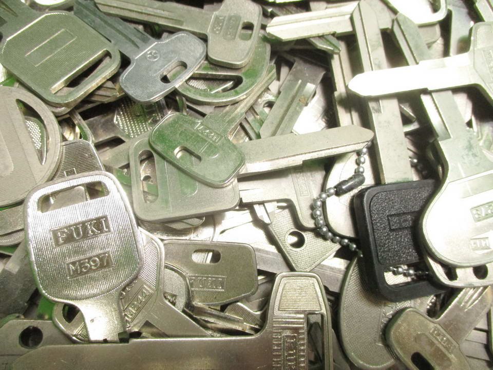 ペ清c180 FUKI/GSS/TLH他 ブランクキー キーブランク各種 M 車 MS382 M202 M334 M326G M386 M297 M198D M374 M388 M294D等 ...