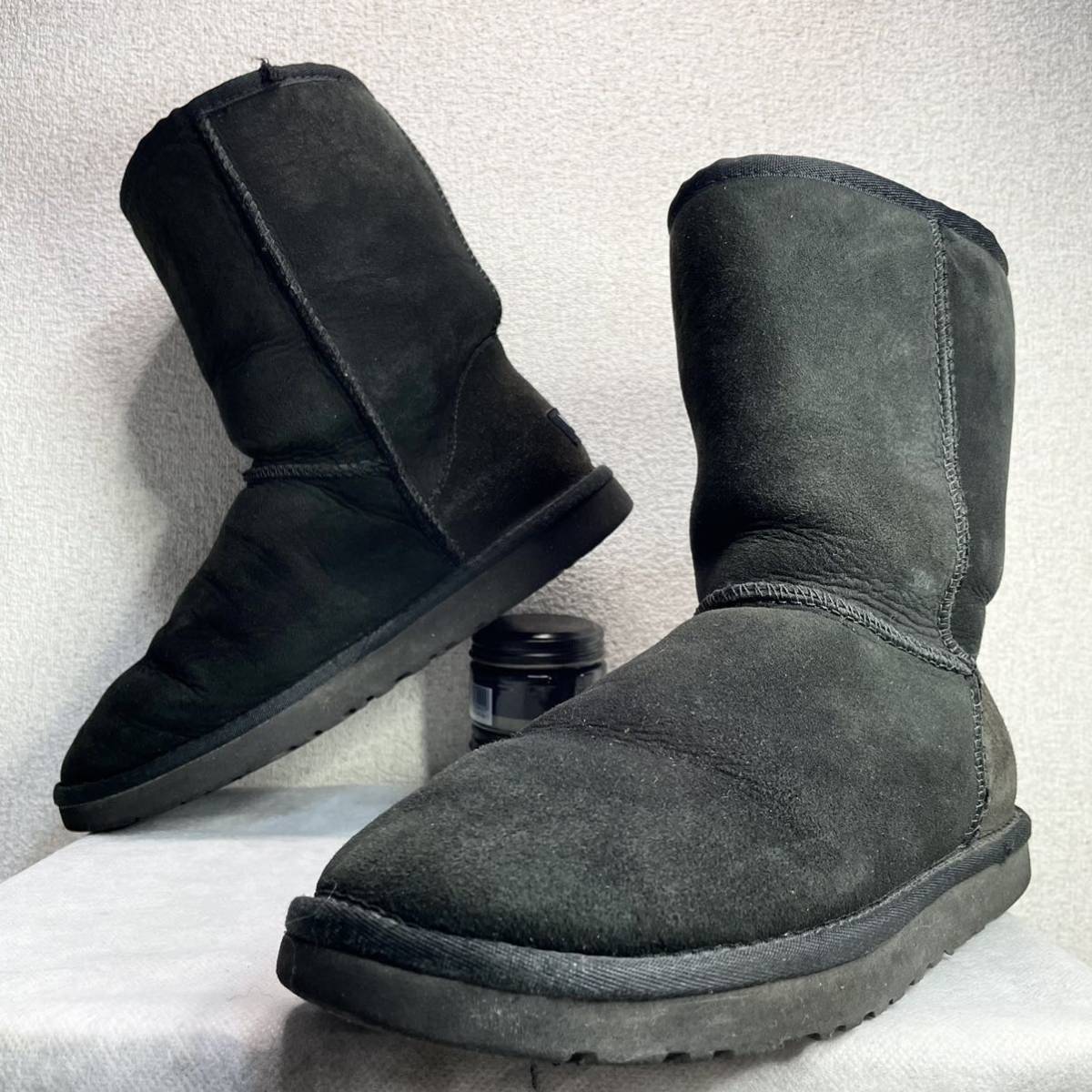 UGG CLASSIC SHORT 5825 アグ クラシック ショート ムートンブーツ ショートブーツ US7 24cm ブラック 黒 レディース AU2(US7)｜売買されたオークション ...