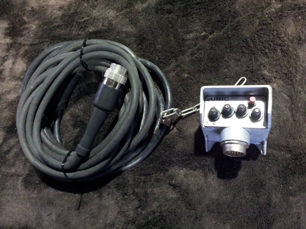 UNIC ユニック クレーン ラジコン 有線リモコン 送信機RC-30S R4-11-17(トラック、ダンプ)｜売買されたオークション情報 ...