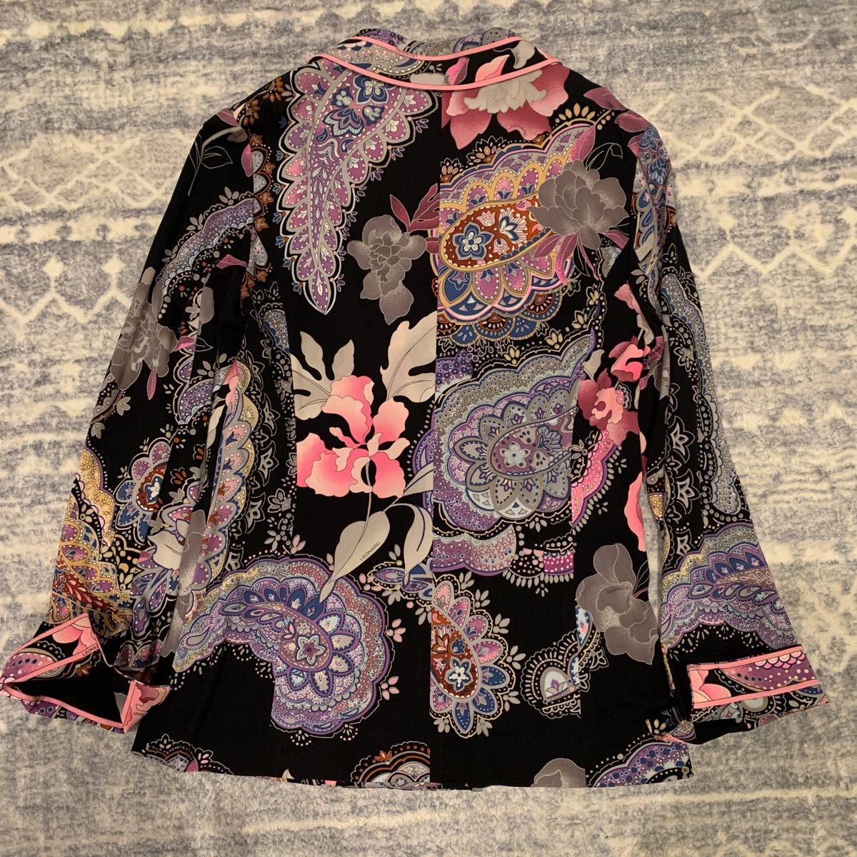 レオナール LEONARD ジャケット(女性用)｜売買されたオークション情報、yahooの商品情報をアーカイブ公開 - オークファン（aucfan.com）