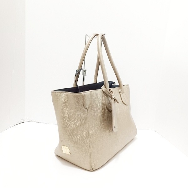 アクセソワ・ドゥ・マドモワゼル AccessoiresDeMademoiselle(ADMJ