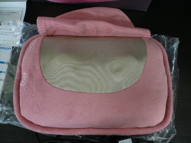 EMC-71069-10 OMRON オムロン クッションマッサージャ HM-341PK(その他)｜売買されたオークション情報、yahooの商品情報をアーカイブ公開 - オークファン ...