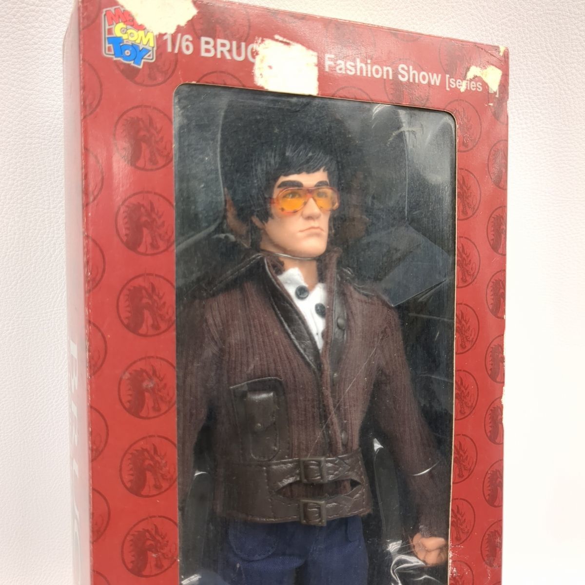 MEDICOM TOY BRUCE LEE Fashion Show siries1 Mode5 Brown Knit Jacket 1/16 ...