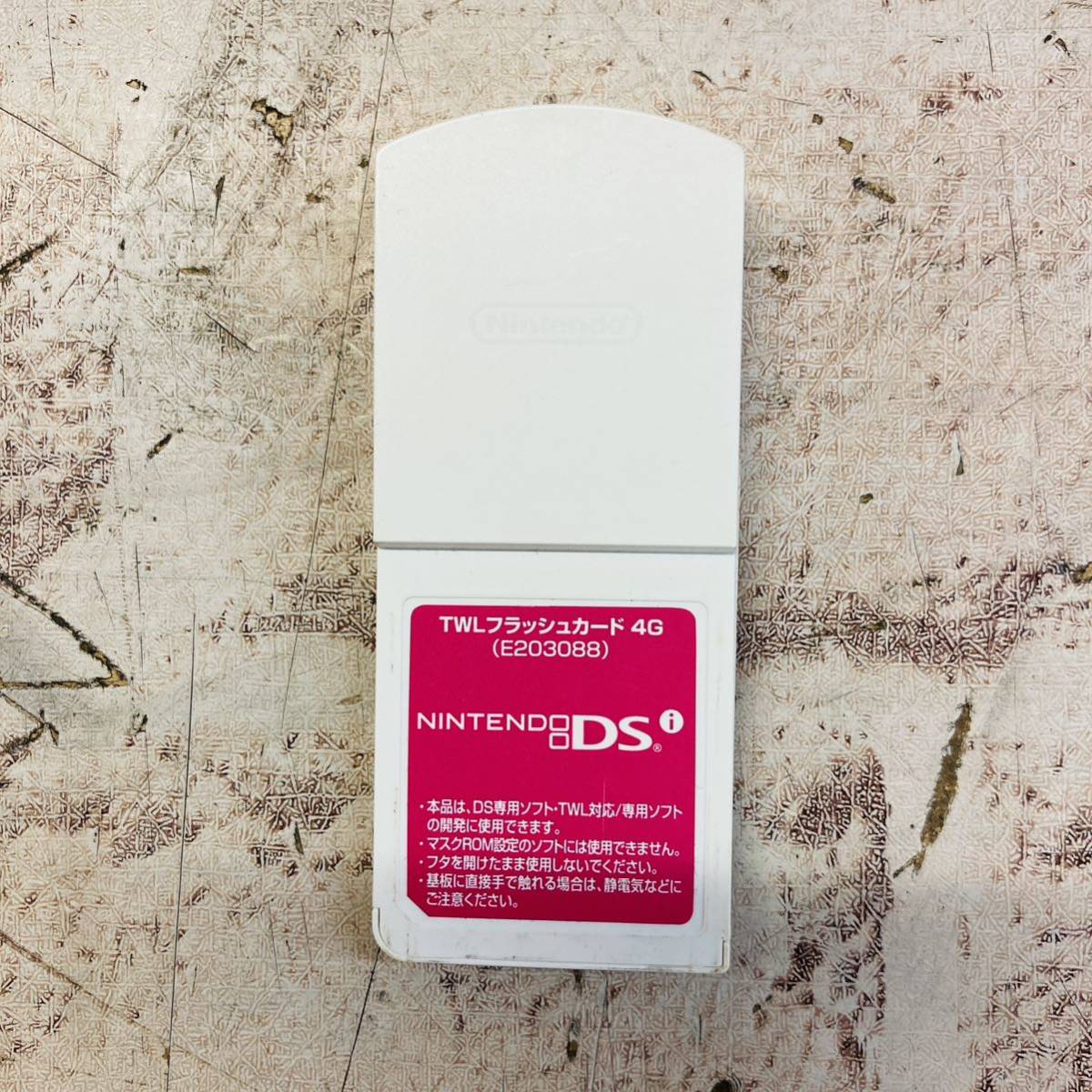 5-567 NINTENDO DSi 開発用 フラッシュカード 4G TWL Flash Card 4G 送料一律297円(DSi)｜売買され ...