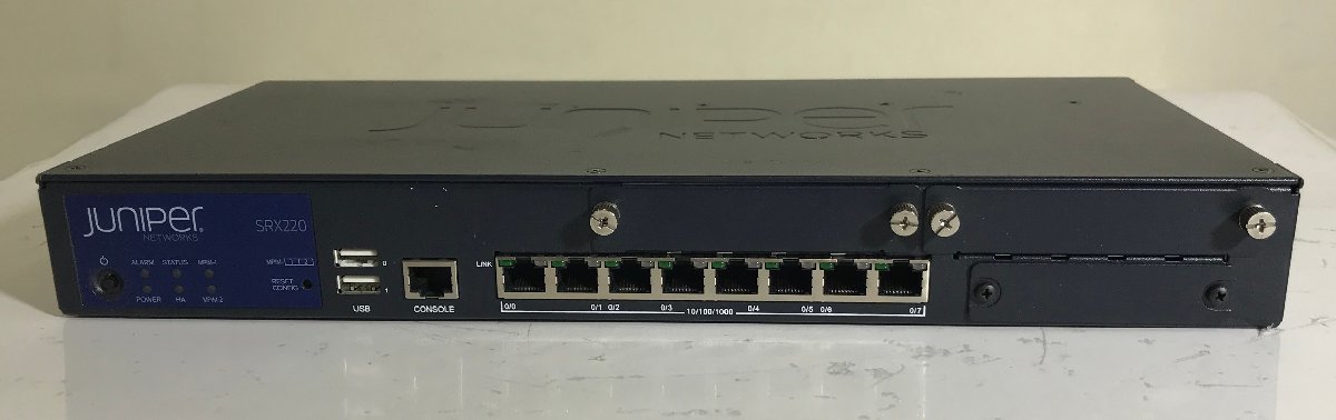 埼玉発 Juniper Networks SRXシリーズ サービスゲートウェイ SRX220H2 起動確認済 9-3819(ルーター)｜売買さ ...