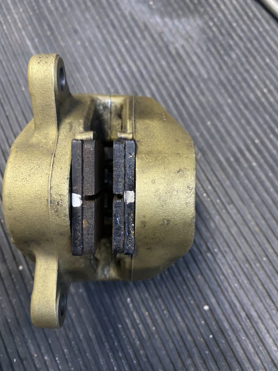 NSR50 モンキー エイプ ブレンボ brembo ブレンボキャリパー リアキャリパー 2POT 旧カニ 32㎜ピストン 84㎜ピッチ(ブレーキキャリパー)｜売買されたオークション情報 ...