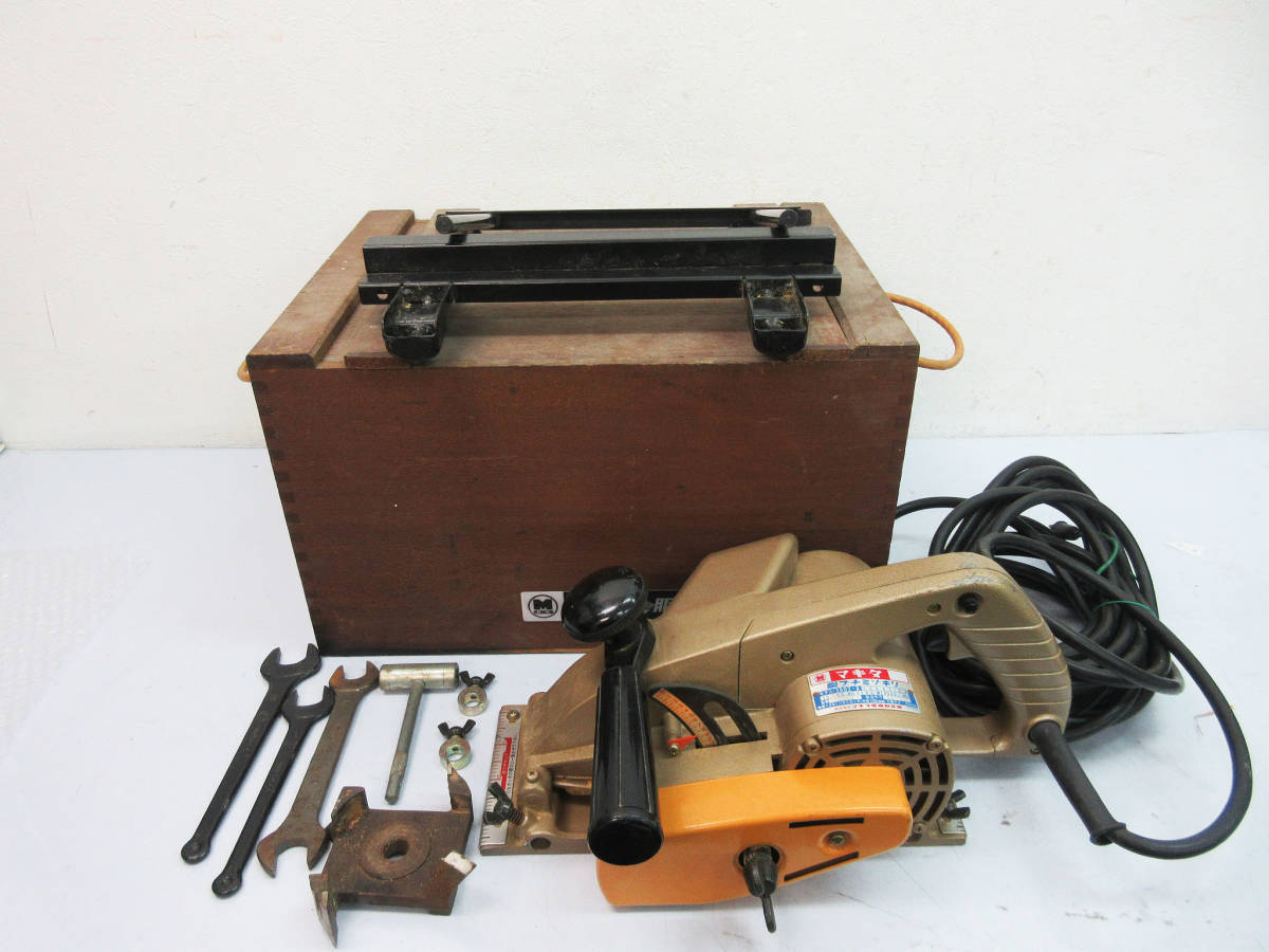 F8041 マキタ 胴ブチミゾキリ makita 3802-A ブレーキ付 マキタ電機製作所 外径120mm/刃幅2.4 45mm 収納箱付 ...