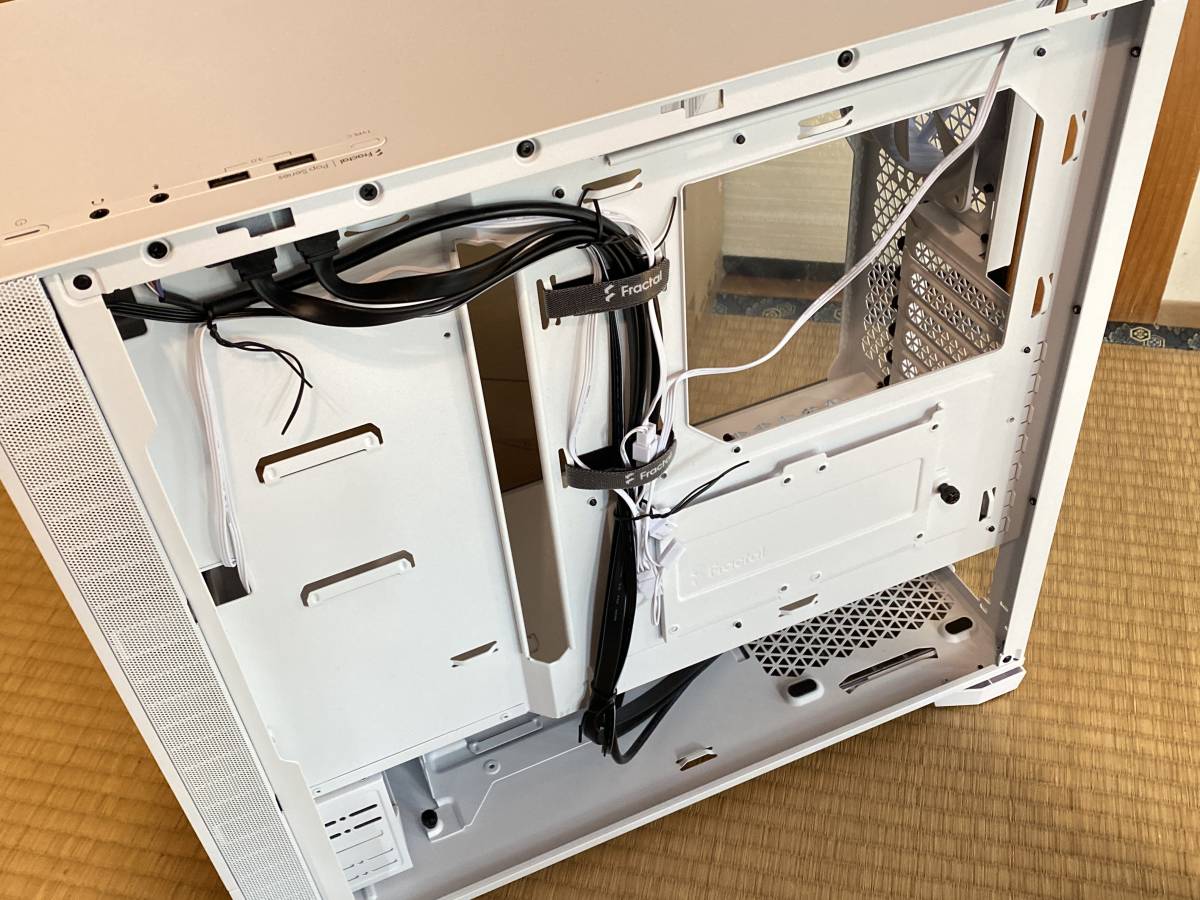 fractal design pop silent white ミドルタワー型 PCケース ホワイト(ATXミドルタワー)｜売買された ...