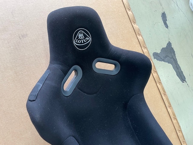 バケットシートESQUELETO TYPE-E2D L サイズ ロータス用(その他)｜売買されたオークション情報、yahooの商品情報をアーカイブ公開 - オークファン（aucfan.com）