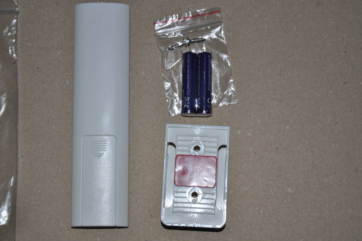 〇 PortTech RPT09 リモコン ホルダー ビス 電池付き ポートテック シーリングライト(その他)｜売買されたオークション情報、yahooの商品情報をアーカイブ公開 ...