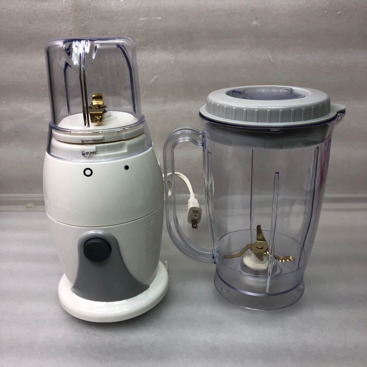 TOPVALU トップバリュミル ミキサー TV-100 定格容量：0.5L 軽量コンパクトミルサー(ミル付きミキサー)｜売買されたオークション情報、yahooの商品情報をアーカイブ公開 ...