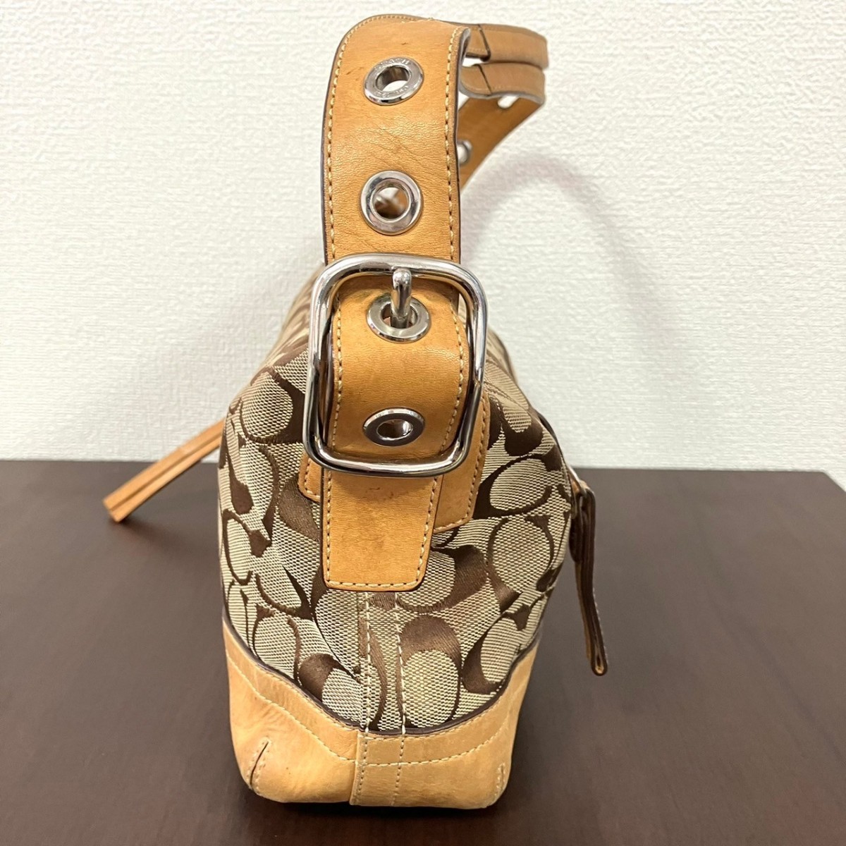 CD639NL COACH コーチ 9363 シグネチャー ハンドバッグ 肩掛けバッグ レザー キャメル ベージュ系 レディース ミニバッグ ...