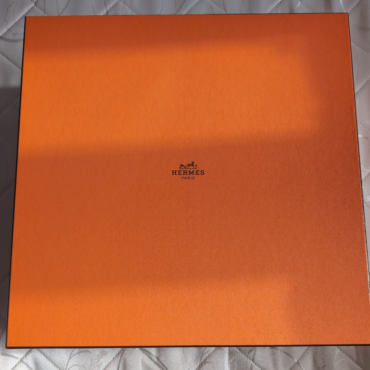 エルメス HERMES 43 × 43 × 17 cm 空箱 空き箱 ボックス オレンジ 箱 収納箱 ガーデンパーティー バッグ 鞄 BOX 化粧箱 088(エルメス)｜売買されたオークション ...