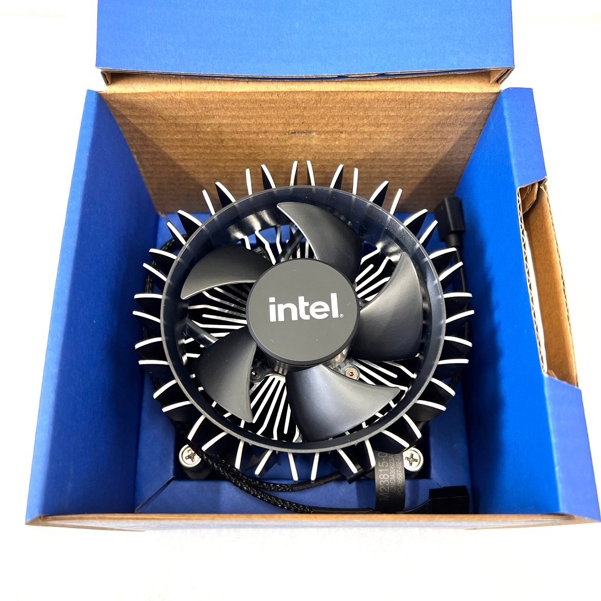 パソコン CPUクーラー Intel Core i9-14900向け純正CPUクーラー Laminar RH1 Cooler LGA1700対応 6901-2210990078004(CPU ...