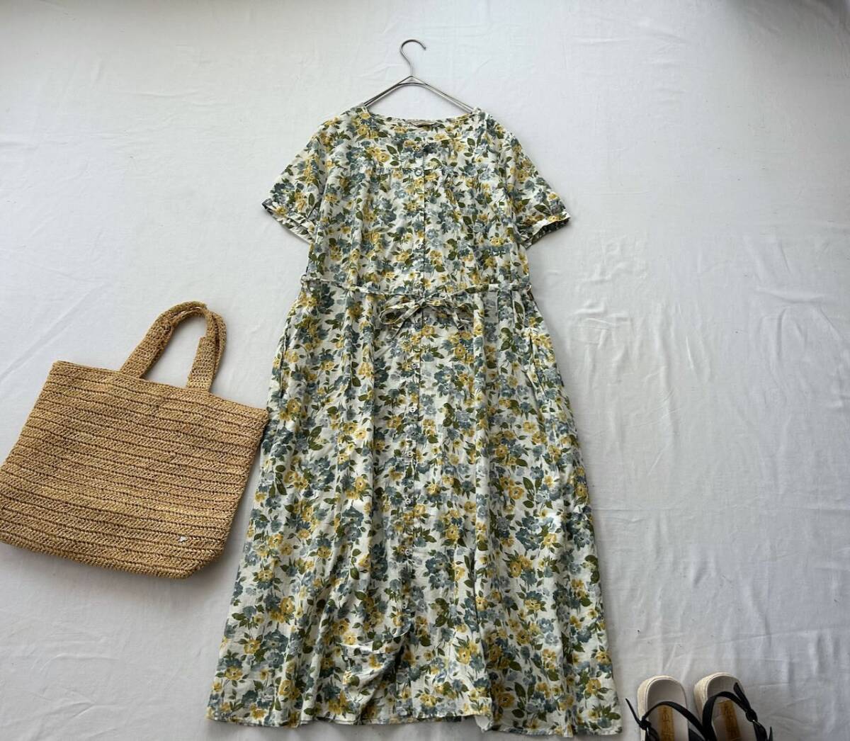 Samansa Mos2 サマンサモスモス 可愛い花柄シャツワンピース sm2(ワンピース)｜売買されたオークション情報、yahooの商品情報をアーカイブ公開 - オークファン（aucfan.com）