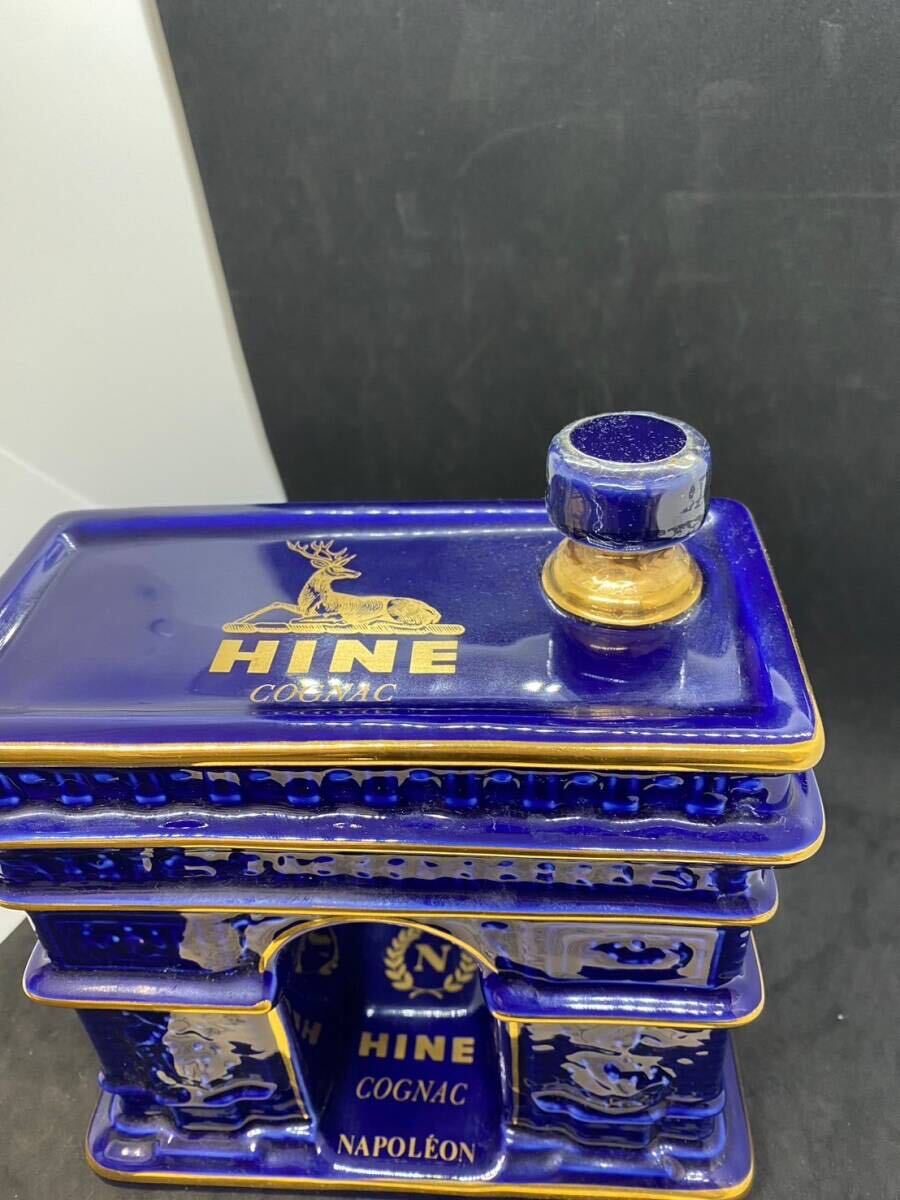 MS-6827-2 HINE COGNAC NAPOLEON ハイン コニャック ナポレオン 凱旋門 陶器ボトル 総重量約1770g(コニャック)｜売買されたオークション情報、yahooの商品 ...