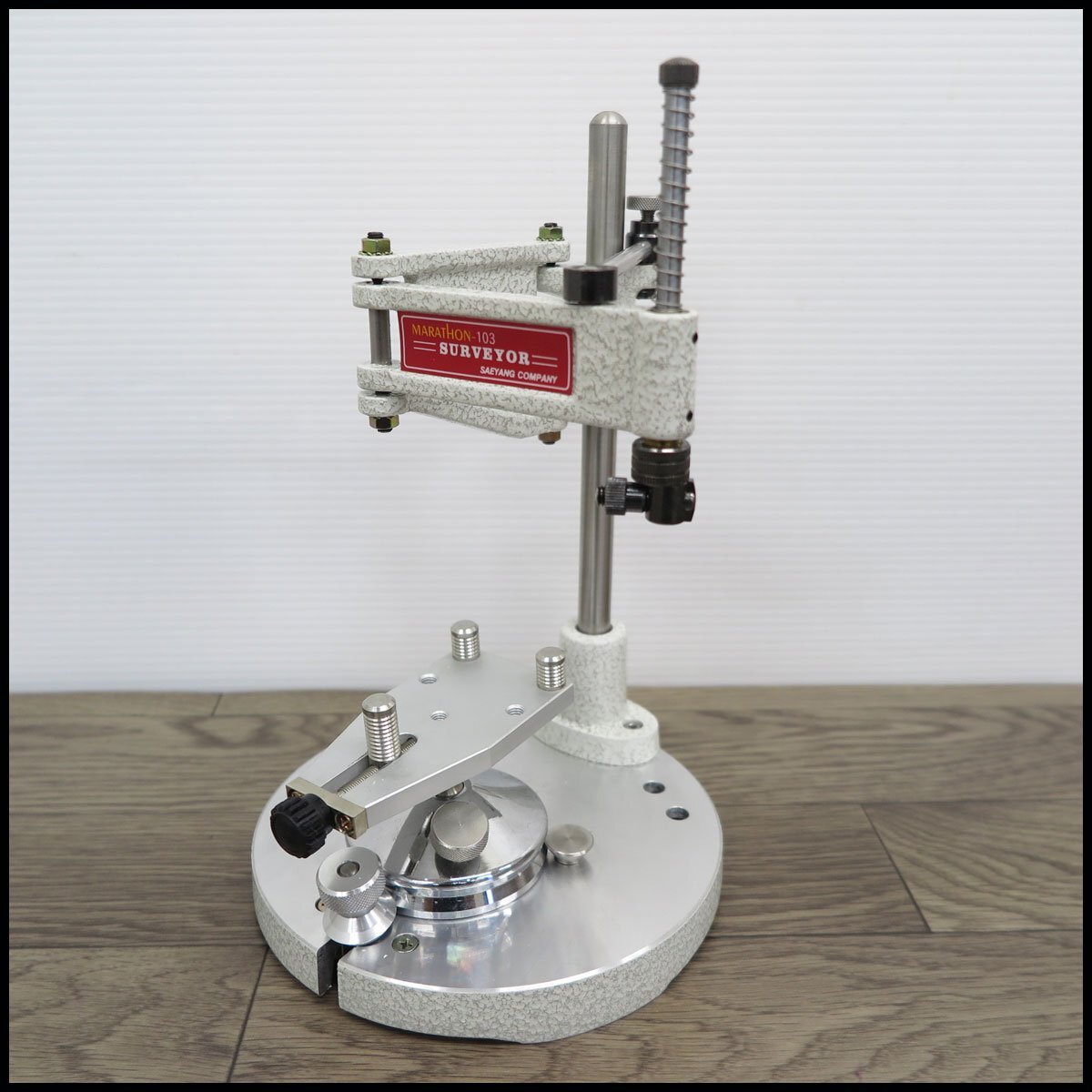 4 サーベイヤー 可動式 MARATHON-103 SURVEYOR MILLING MACHINE 名南歯科貿易 歯科技工機器 サベイヤーサ ...