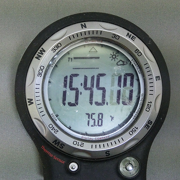 京都三よし堂 HIGHGEAR altitech アウトドア 万能時計(高度計)｜売買されたオークション情報、yahooの商品情報をアーカイブ ...