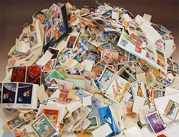 おたからや 外国切手 主に使用済 無選別単片約2キロ k765(切手、官製はがき)｜売買されたオークション情報、yahooの商品情報を ...