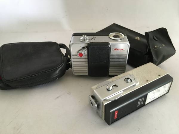 アンティーク RICOH/リコー AUTO HALF/HI STROBO カメラ(コンパクトカメラ)｜売買されたオークション情報、yahooの ...