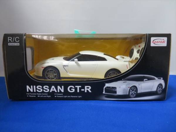 RASTAR NISSAN GT-R 正規ライセンス付ラジコン 1/24 ホワイト(レーシングカー)｜売買されたオークション情報、yahooの ...