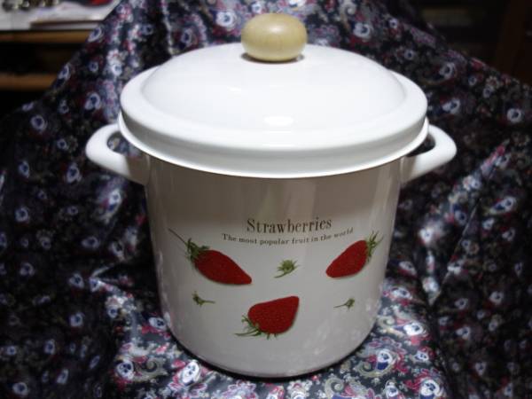 品 EJIRY エジリー/ホーロー大容器 可愛いイチゴ柄(ホーロー製)｜売買されたオークション情報、yahooの商品情報をアーカイブ公開 ...