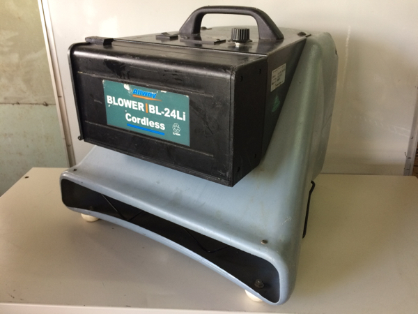 ペンギン Li-ionコードレスブロワー BL-24Li(送風機、ブロワ)｜売買されたオークション情報、yahooの商品情報をアーカイブ公開 - オークファン（aucfan.com）