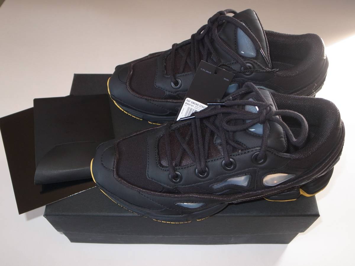 raf simons ラフシモンズ adidas OZWEEGO 3 BB6741 25cm 17AW(ラフシモンズ)｜売買されたオークション情報、yahooの商品情報をアーカイブ公開 ...