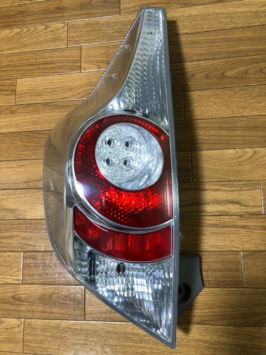 NHP10 アクア 前期 純正 左 テールランプ(テールライト)｜売買されたオークション情報、yahooの商品情報をアーカイブ公開 - オークファン（aucfan.com）