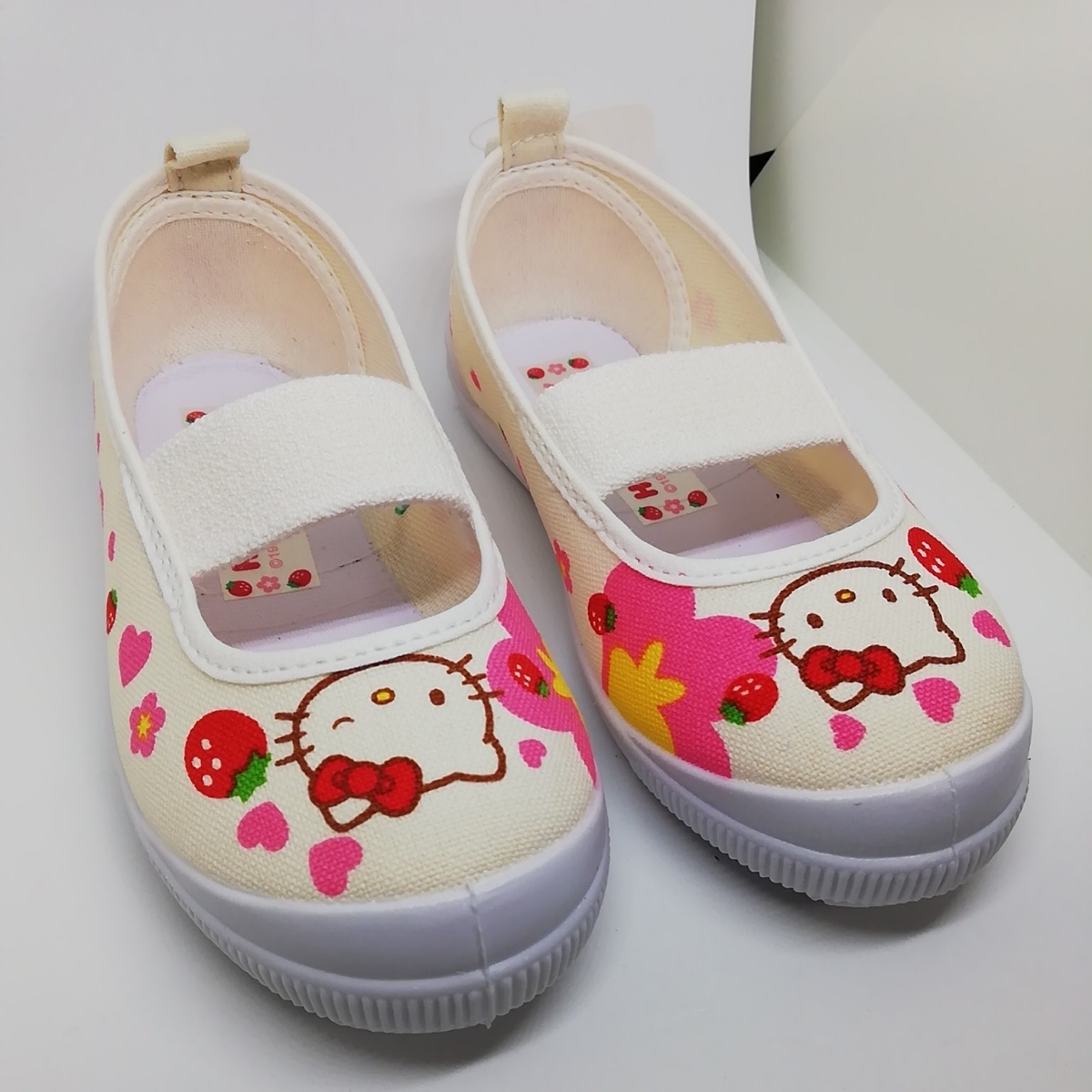 保管品 ハローキティ ASAHI 運動シューズ 15.0cm 15.0EE スクールシューズ 上履き 体育館シューズ 定形外送料 340円(スクールシューズ、上履き)｜売買されたオークション ...