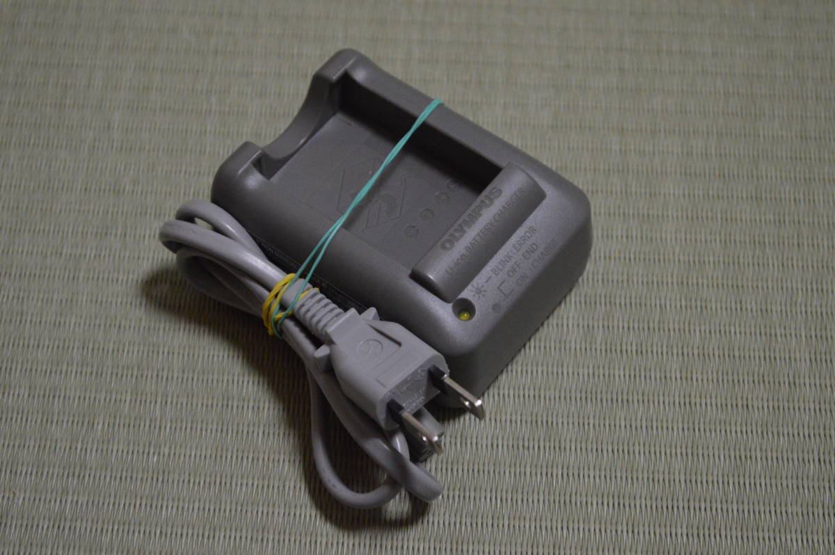 純正品オリンパス OLYMPUS PEN リチウムイオン充電器 PEN対応 BCS-5 BCS-5 i2(オリンパス)｜売買されたオークション ...